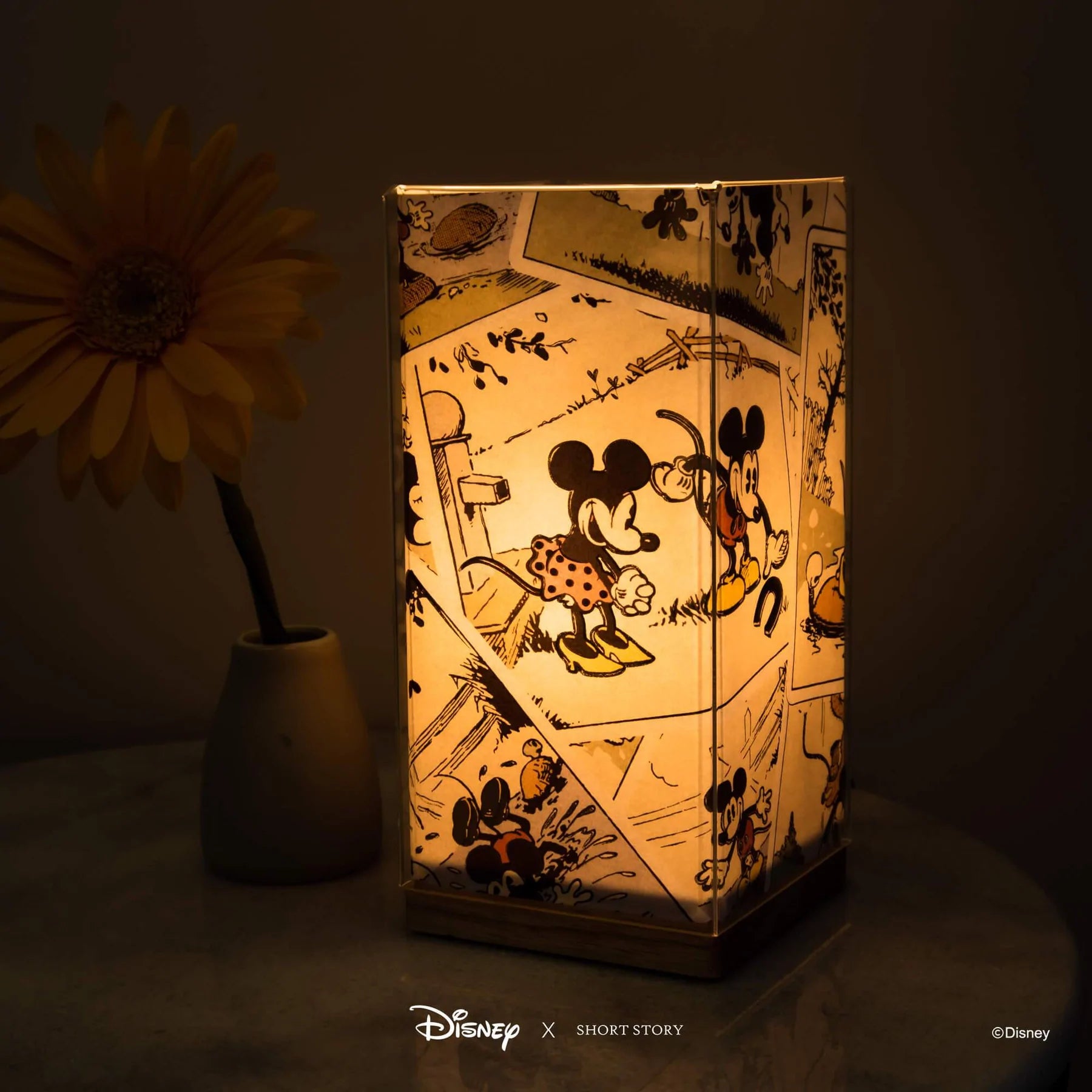 Short Story - Disney Kami Lamp Minnie – Discount Beauty Boutique